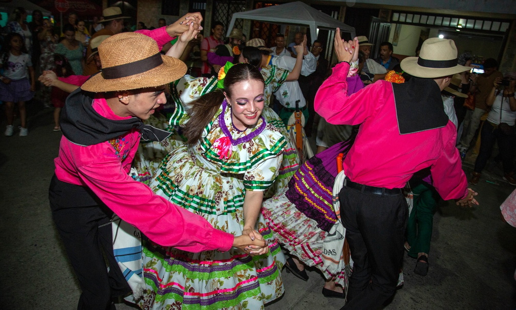 Mono Núñez Festival | 2026 Events & Accommodation